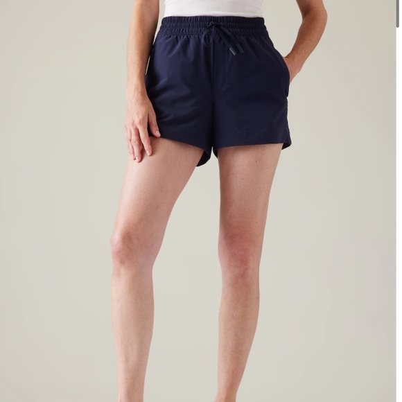 Athleta | Shorts | Athleta Women Navy The Arrival Athletic Shorts Sz 6 ...